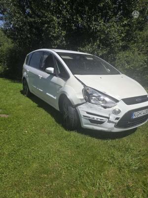 White Ford S-Max 2012 in Kaunas, with an engine capacity of 2.20 L and mileage of 370 thousand km for 2999 €, photo 3 on AUTOMOTO.COM.LV