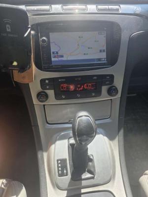White Ford S-Max 2012 in Kaunas, with an engine capacity of 2.20 L and mileage of 370 thousand km for 2999 €, photo 12 on AUTOMOTO.COM.LV
