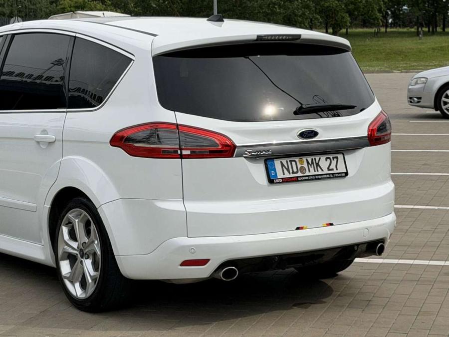 White Ford S-Max 2012 in Jonava, with an engine capacity of 2.20 L and mileage of 267 thousand km for 6500 €, photo 8 on AUTOMOTO.COM.LV