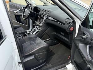 White Ford S-Max 2012 in Jonava, with an engine capacity of 2.20 L and mileage of 267 thousand km for 6500 €, photo 19 on AUTOMOTO.COM.LV