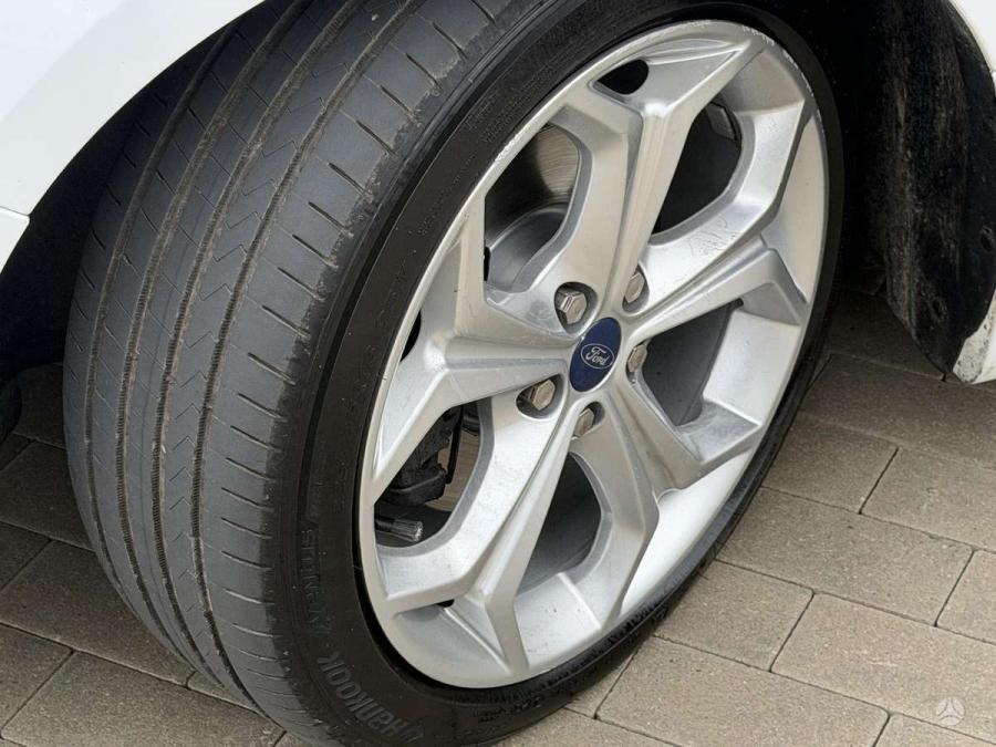 White Ford S-Max 2012 in Jonava, with an engine capacity of 2.20 L and mileage of 267 thousand km for 6500 €, photo 39 on AUTOMOTO.COM.LV
