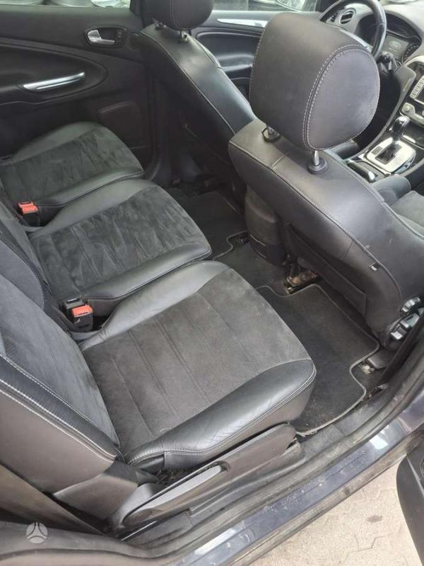 White Ford S-Max 2012 in Kaunas, with an engine capacity of 2.00 L and mileage of 280 thousand km for 1750 €, photo 7 on AUTOMOTO.COM.LV