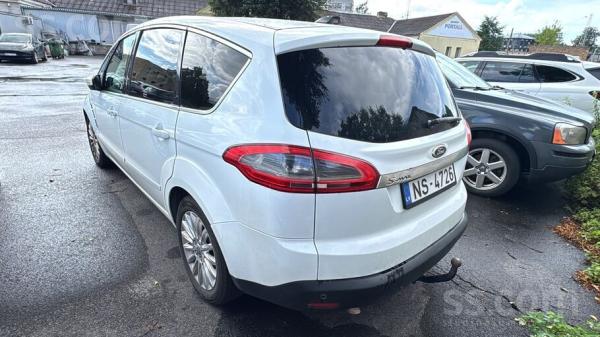 White Ford S-Max 2012 in Riga, with an engine capacity of 2.00 L and mileage of 0 thousand km for 4000 €, photo 4 on AUTOMOTO.COM.LV