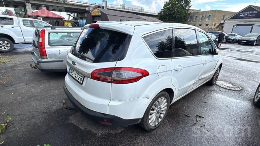 White Ford S-Max 2012 in Riga, with an engine capacity of 2.00 L and mileage of 0 thousand km for 4000 €, photo 4 on AUTOMOTO.COM.LV
