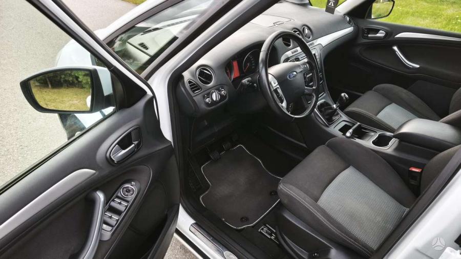 Balts Ford S-Max 2012 Šauļi, ar dzinēja tilpumu 1.60 L un nobraukumu 216 tūkst. km par 4990 €, foto 15 vietnē AUTOMOTO.COM.LV