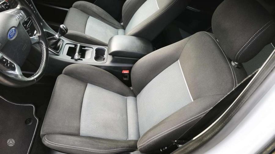 Balts Ford S-Max 2012 Šauļi, ar dzinēja tilpumu 1.60 L un nobraukumu 216 tūkst. km par 4990 €, foto 16 vietnē AUTOMOTO.COM.LV
