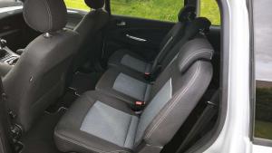 Balts Ford S-Max 2012 Šauļi, ar dzinēja tilpumu 1.60 L un nobraukumu 216 tūkst. km par 4990 €, foto 18 vietnē AUTOMOTO.COM.LV