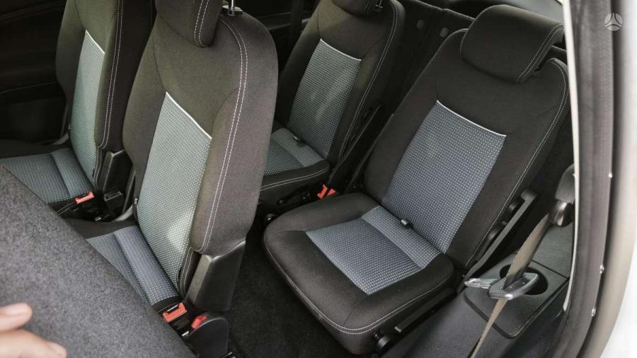 Balts Ford S-Max 2012 Šauļi, ar dzinēja tilpumu 1.60 L un nobraukumu 216 tūkst. km par 4990 €, foto 19 vietnē AUTOMOTO.COM.LV
