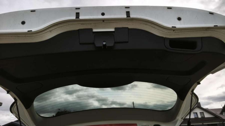 Balts Ford S-Max 2012 Šauļi, ar dzinēja tilpumu 1.60 L un nobraukumu 216 tūkst. km par 4990 €, foto 22 vietnē AUTOMOTO.COM.LV