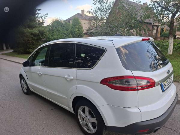 Balts Ford S-Max 2012 Telšiai, ar dzinēja tilpumu 2.00 L un nobraukumu 177 tūkst. km par 5400 €, foto 5 vietnē AUTOMOTO.COM.LV