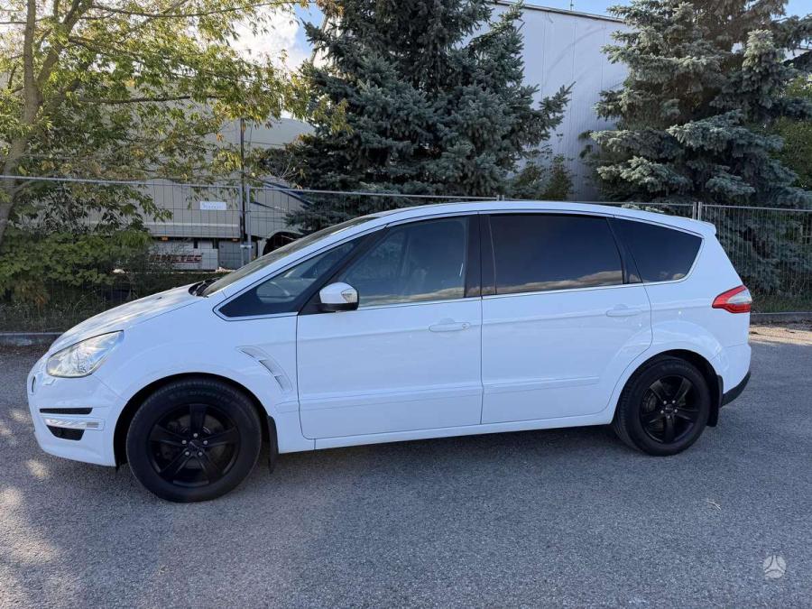 White Ford S-Max 2012 in Marijampole, with an engine capacity of 1.60 L and mileage of 196 thousand km for 4350 €, photo 8 on AUTOMOTO.COM.LV