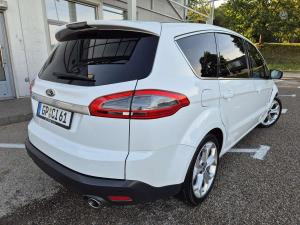 White Ford S-Max 2012 in Jonava, with an engine capacity of 2.20 L and mileage of 285 thousand km for 5999 €, photo 3 on AUTOMOTO.COM.LV