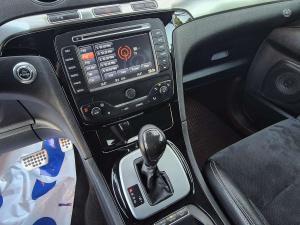 White Ford S-Max 2012 in Jonava, with an engine capacity of 2.20 L and mileage of 285 thousand km for 5999 €, photo 22 on AUTOMOTO.COM.LV