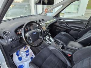 White Ford S-Max 2012 in Jonava, with an engine capacity of 2.20 L and mileage of 285 thousand km for 5999 €, photo 25 on AUTOMOTO.COM.LV