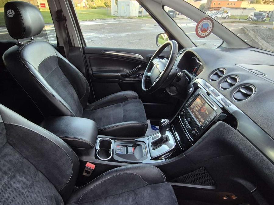 White Ford S-Max 2012 in Jonava, with an engine capacity of 2.20 L and mileage of 285 thousand km for 5999 €, photo 29 on AUTOMOTO.COM.LV