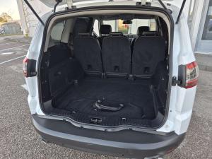 White Ford S-Max 2012 in Jonava, with an engine capacity of 2.20 L and mileage of 285 thousand km for 5999 €, photo 30 on AUTOMOTO.COM.LV