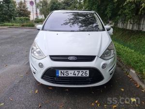 White Ford S-Max 2012 in Riga, with an engine capacity of 2.00 L and mileage of 223 thousand km for 4000 €, photo 3 on AUTOMOTO.COM.LV