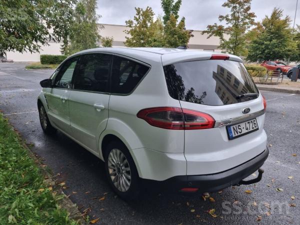 White Ford S-Max 2012 in Riga, with an engine capacity of 2.00 L and mileage of 223 thousand km for 4000 €, photo 7 on AUTOMOTO.COM.LV
