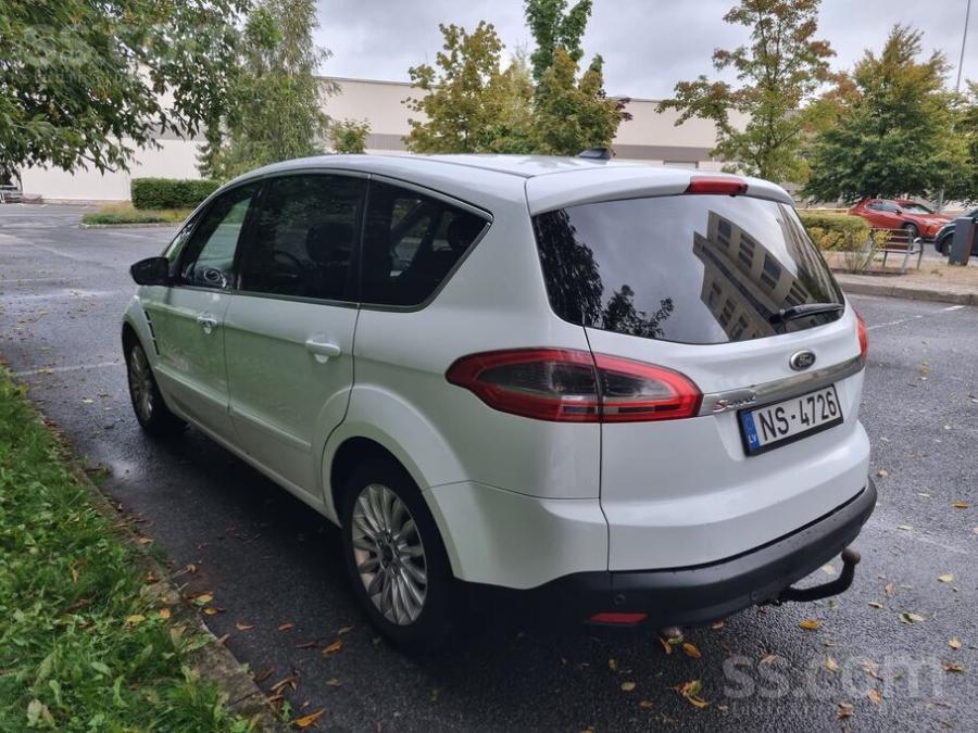 White Ford S-Max 2012 in Riga, with an engine capacity of 2.00 L and mileage of 213 thousand km for 3600 €, photo 7 on AUTOMOTO.COM.LV
