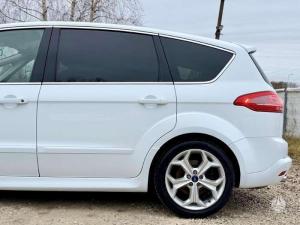 White Ford S-Max 2013 in Siauliai, with an engine capacity of 2.20 L and mileage of 269 thousand km for 8950 €, photo 12 on AUTOMOTO.COM.LV