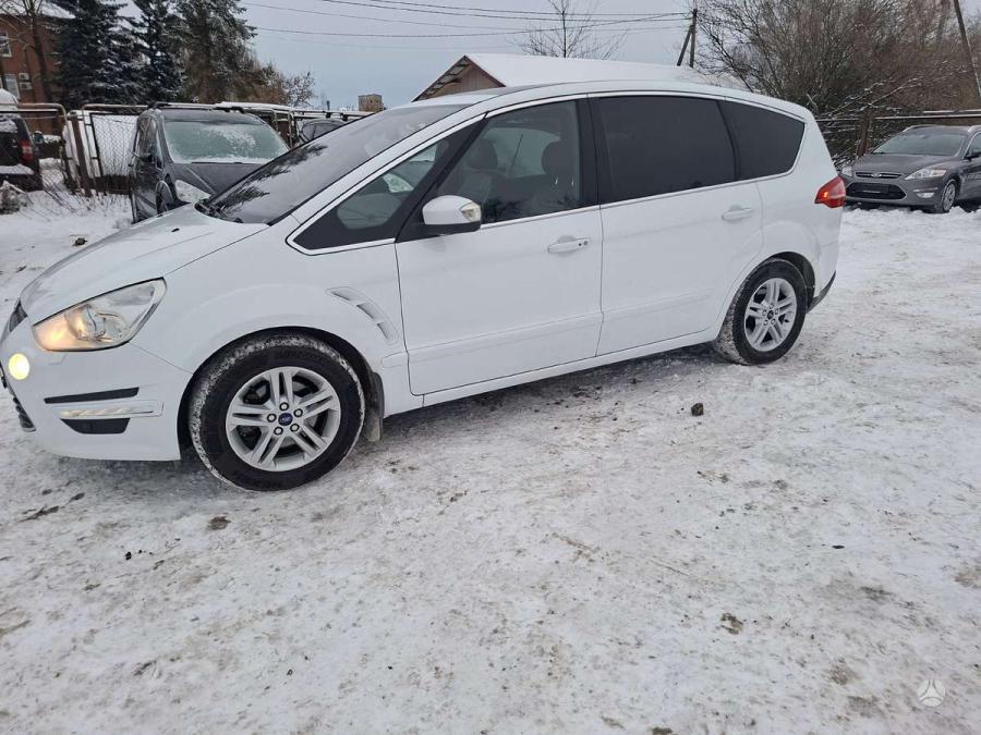 Balts Ford S-Max 2013 Pasvalys, ar dzinēja tilpumu 2.00 L un nobraukumu 268 tūkst. km par 3850 €, foto 3 vietnē AUTOMOTO.COM.LV