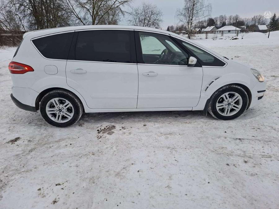 Balts Ford S-Max 2013 Pasvalys, ar dzinēja tilpumu 2.00 L un nobraukumu 268 tūkst. km par 3850 €, foto 7 vietnē AUTOMOTO.COM.LV