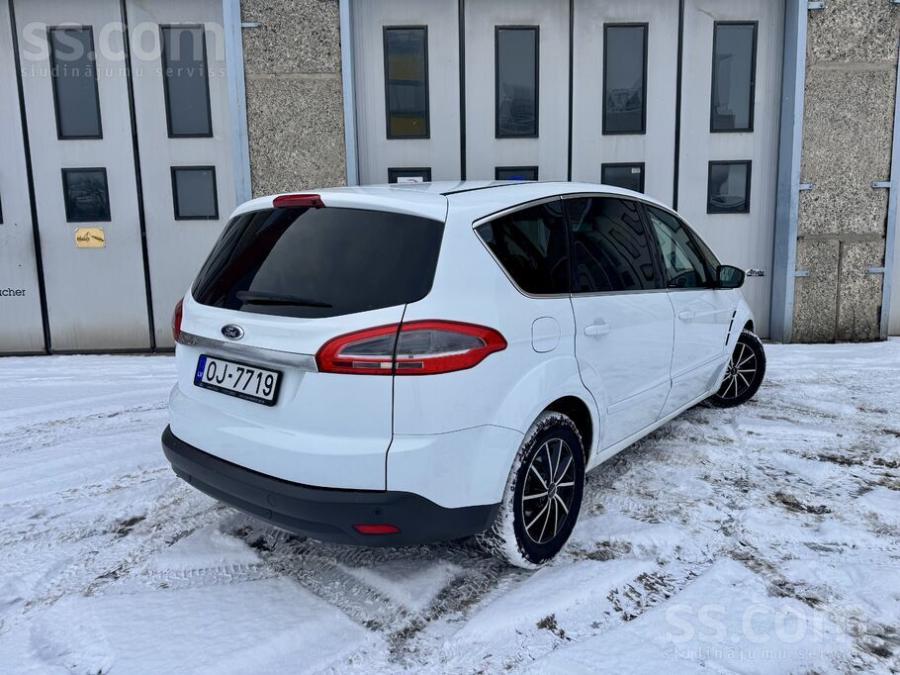 White Ford S-Max 2013 in Riga, with an engine capacity of 2.00 L and mileage of 0 thousand km for 4100 €, photo 4 on AUTOMOTO.COM.LV