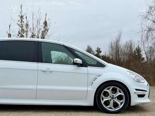 White Ford S-Max 2013 in Siauliai, with an engine capacity of 2.20 L and mileage of 269 thousand km for 8950 €, photo 10 on AUTOMOTO.COM.LV
