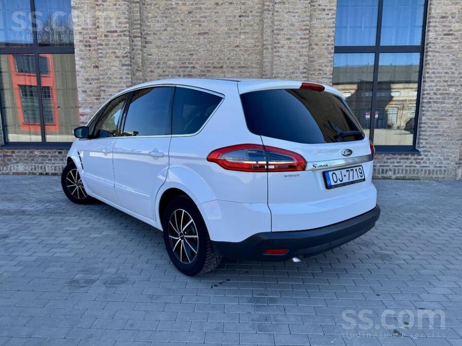 White Ford S-Max 2013 in Riga, with an engine capacity of 2.00 L and mileage of 311 thousand km for 3900 €, photo 4 on AUTOMOTO.COM.LV