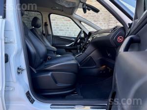 White Ford S-Max 2013 in Riga, with an engine capacity of 2.00 L and mileage of 311 thousand km for 3900 €, photo 14 on AUTOMOTO.COM.LV