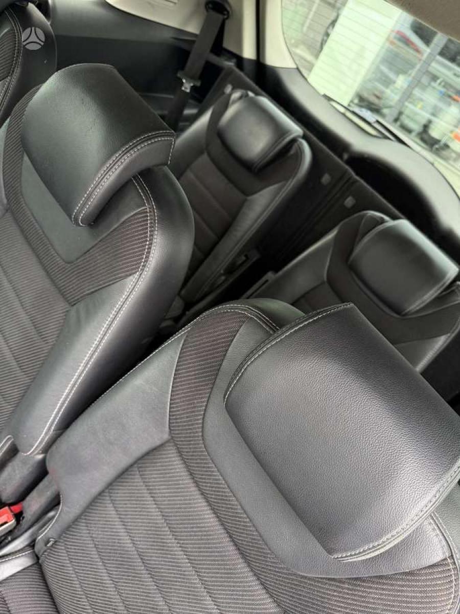 Balts Ford S-Max 2013 Klaipėda, ar dzinēja tilpumu 0.00 L un nobraukumu 274 tūkst. km par 4700 €, foto 8 vietnē AUTOMOTO.COM.LV