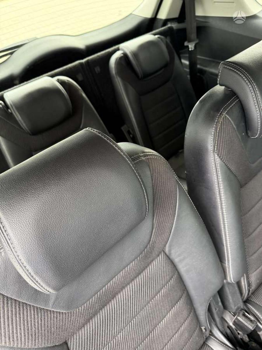 Balts Ford S-Max 2013 Klaipėda, ar dzinēja tilpumu 0.00 L un nobraukumu 274 tūkst. km par 4700 €, foto 10 vietnē AUTOMOTO.COM.LV
