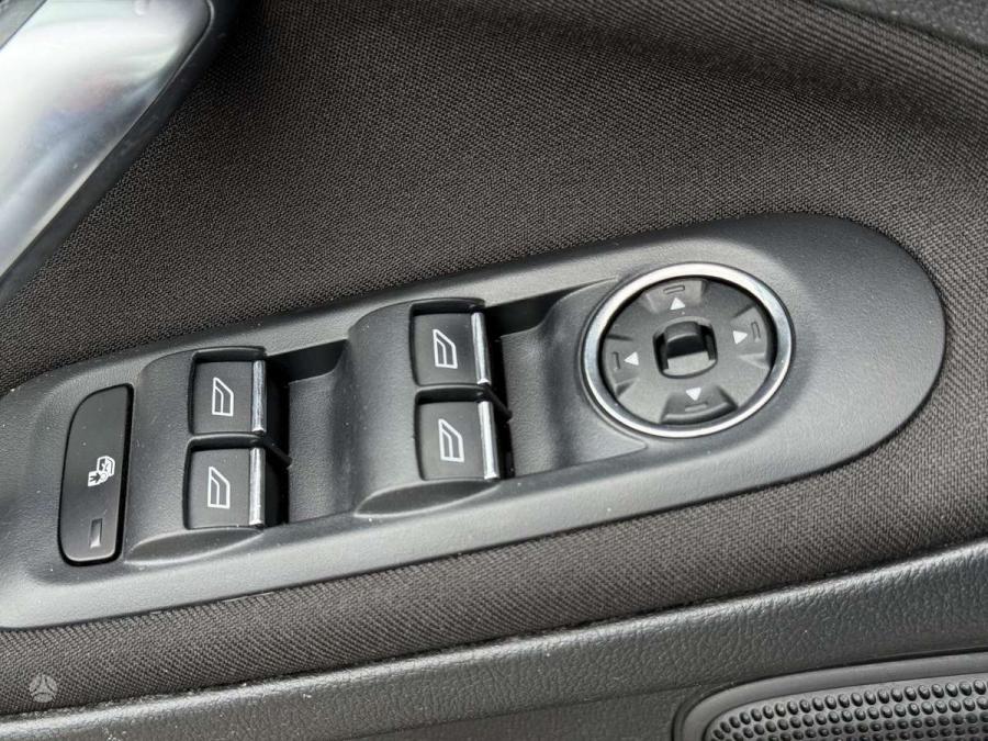 Balts Ford S-Max 2013 Klaipėda, ar dzinēja tilpumu 0.00 L un nobraukumu 274 tūkst. km par 4700 €, foto 17 vietnē AUTOMOTO.COM.LV