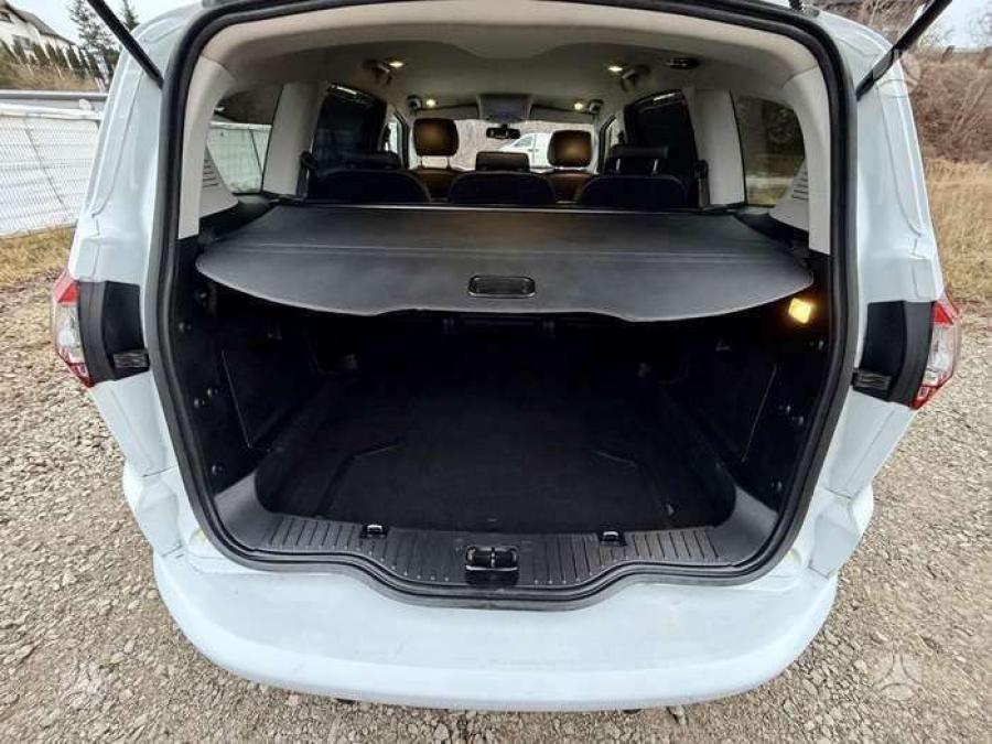 White Ford S-Max 2013 in Siauliai, with an engine capacity of 2.20 L and mileage of 269 thousand km for 8950 €, photo 36 on AUTOMOTO.COM.LV
