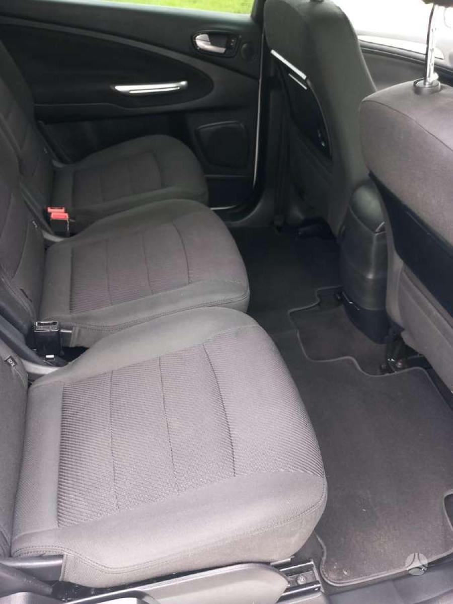 Balts Ford S-Max 2013 Utena, ar dzinēja tilpumu 2.00 L un nobraukumu 275 tūkst. km par 4900 €, foto 9 vietnē AUTOMOTO.COM.LV