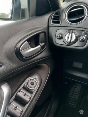 Balts Ford S-Max 2013 Utena, ar dzinēja tilpumu 2.00 L un nobraukumu 275 tūkst. km par 4900 €, foto 12 vietnē AUTOMOTO.COM.LV