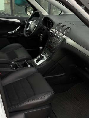 White Ford S-Max 2013 in Klaipeda, with an engine capacity of 0.00 L and mileage of 274 thousand km for 4400 €, photo 12 on AUTOMOTO.COM.LV