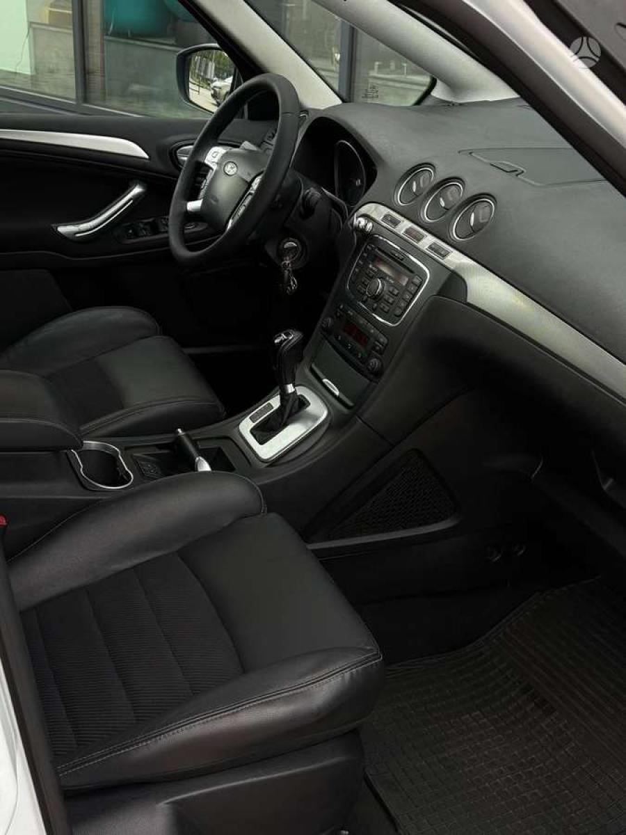 White Ford S-Max 2013 in Klaipeda, with an engine capacity of 0.00 L and mileage of 274 thousand km for 4400 €, photo 12 on AUTOMOTO.COM.LV