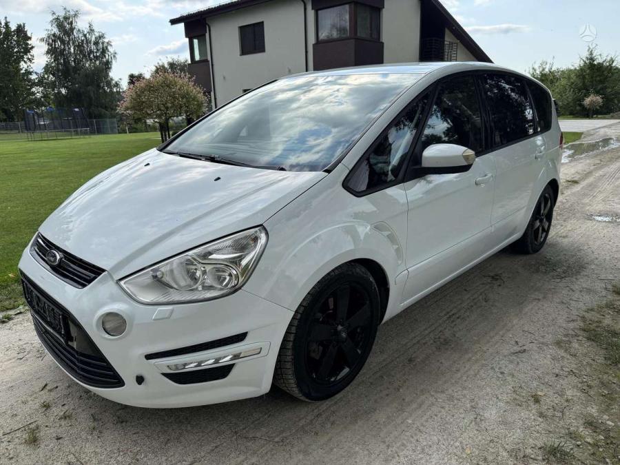 Balts Ford S-Max 2013 Šauļi, ar dzinēja tilpumu 2.00 L un nobraukumu 272 tūkst. km par 5500 €, foto 1 vietnē AUTOMOTO.COM.LV