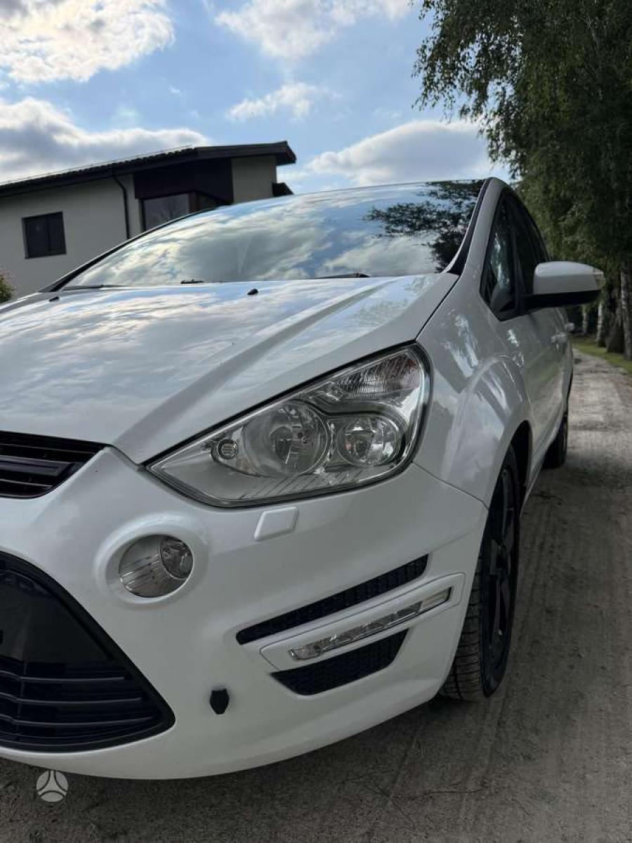 Balts Ford S-Max 2013 Šauļi, ar dzinēja tilpumu 2.00 L un nobraukumu 272 tūkst. km par 5500 €, foto 3 vietnē AUTOMOTO.COM.LV