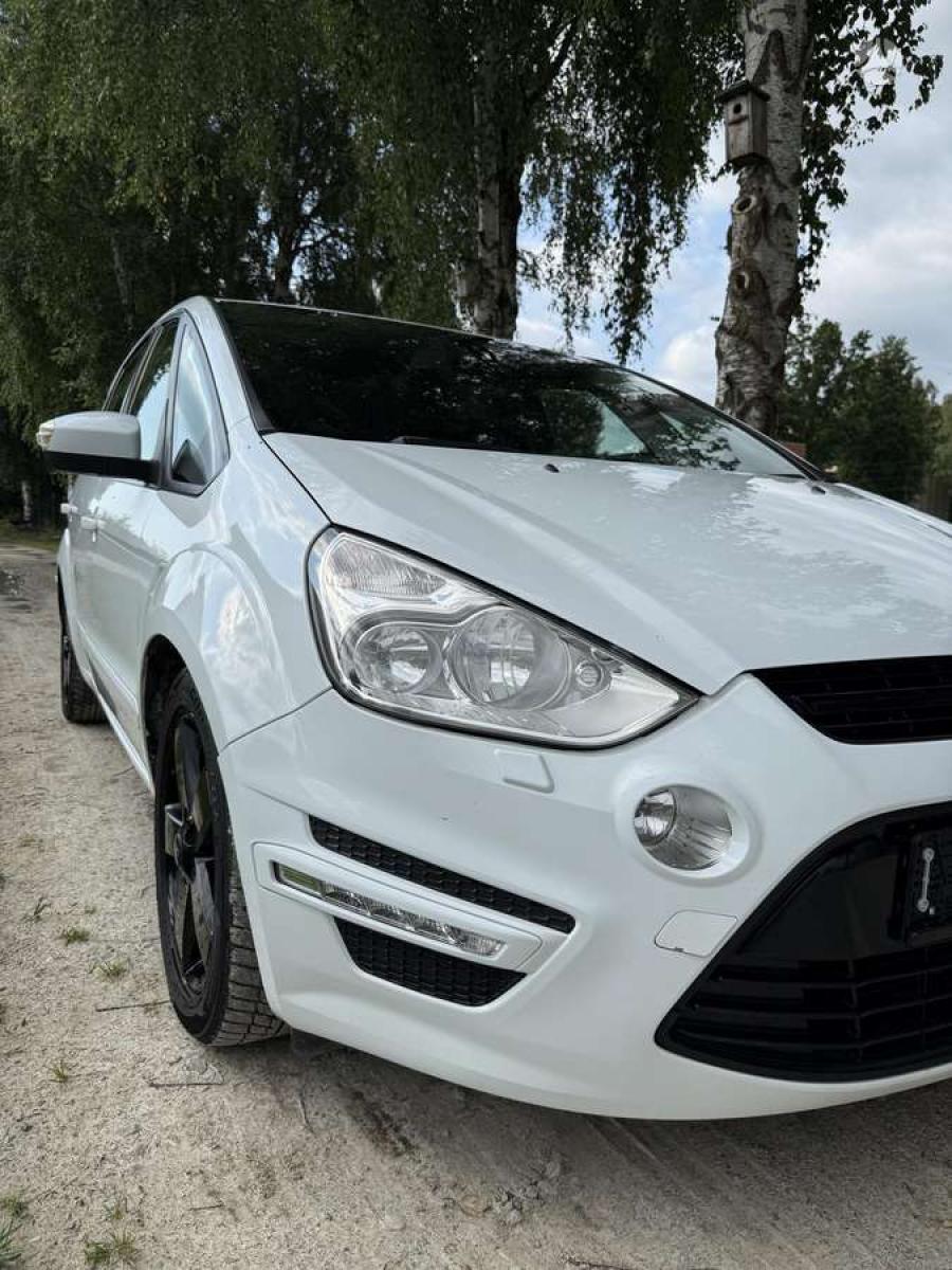 Balts Ford S-Max 2013 Šauļi, ar dzinēja tilpumu 2.00 L un nobraukumu 272 tūkst. km par 5500 €, foto 4 vietnē AUTOMOTO.COM.LV