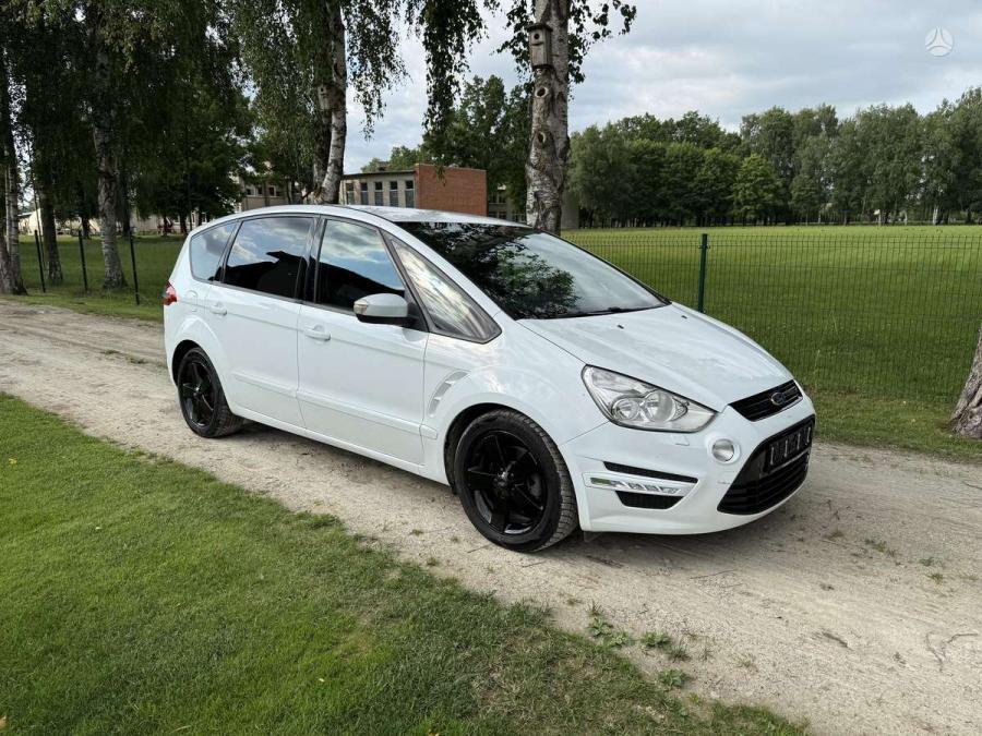 Balts Ford S-Max 2013 Šauļi, ar dzinēja tilpumu 2.00 L un nobraukumu 272 tūkst. km par 5500 €, foto 5 vietnē AUTOMOTO.COM.LV