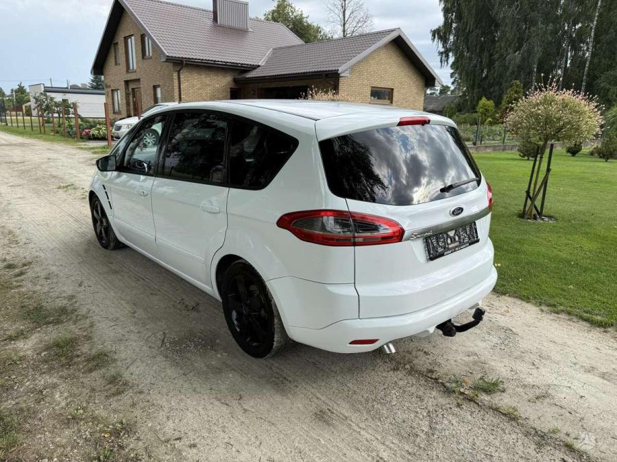 Balts Ford S-Max 2013 Šauļi, ar dzinēja tilpumu 2.00 L un nobraukumu 272 tūkst. km par 5500 €, foto 8 vietnē AUTOMOTO.COM.LV