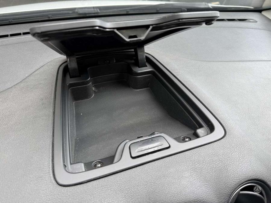 Balts Ford S-Max 2013 Šauļi, ar dzinēja tilpumu 2.00 L un nobraukumu 272 tūkst. km par 5500 €, foto 19 vietnē AUTOMOTO.COM.LV