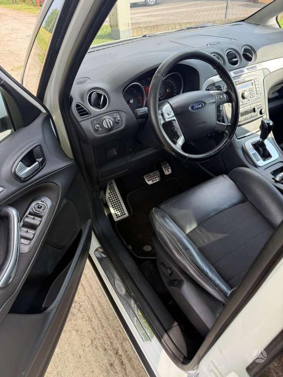 Balts Ford S-Max 2013 Šauļi, ar dzinēja tilpumu 2.00 L un nobraukumu 272 tūkst. km par 5500 €, foto 20 vietnē AUTOMOTO.COM.LV