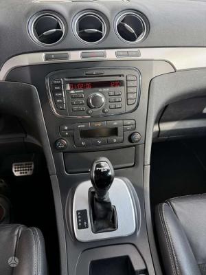 Balts Ford S-Max 2013 Šauļi, ar dzinēja tilpumu 2.00 L un nobraukumu 272 tūkst. km par 5500 €, foto 24 vietnē AUTOMOTO.COM.LV