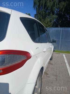 Balts Ford S-Max 2013 Rīga, ar dzinēja tilpumu 2.00 L un nobraukumu 363 tūkst. km par 2700 €, foto 5 vietnē AUTOMOTO.COM.LV