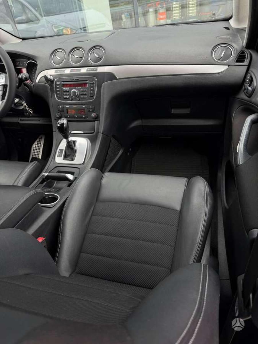 White Ford S-Max 2013 in Klaipeda, with an engine capacity of 0.00 L and mileage of 274 thousand km for 4550 €, photo 13 on AUTOMOTO.COM.LV