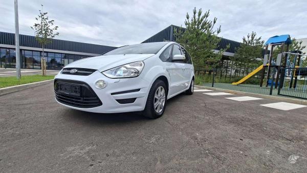 White Ford S-Max 2013 in Kaunas, with an engine capacity of 2.00 L and mileage of 318 thousand km for 4850 €, photo 2 on AUTOMOTO.COM.LV
