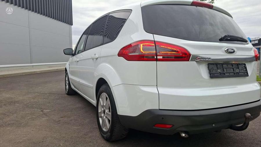 Balts Ford S-Max 2013 Kauņa, ar dzinēja tilpumu 2.00 L un nobraukumu 318 tūkst. km par 4850 €, foto 12 vietnē AUTOMOTO.COM.LV